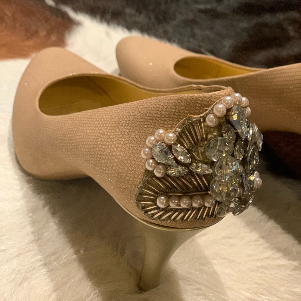 Very Cute Shoes - Gem